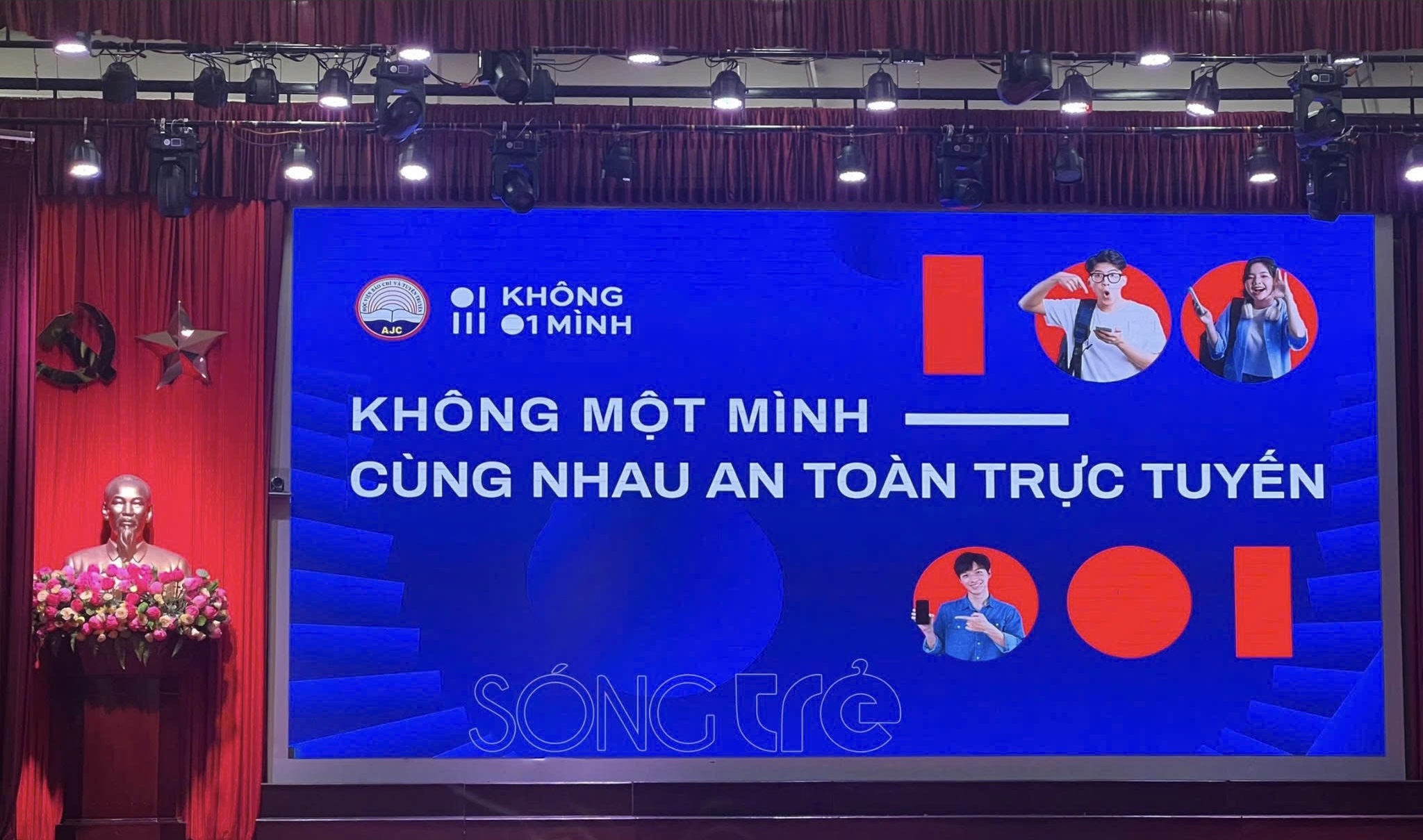Song Tre News - Sinh viên Học viện Báo chí và Tuyên truyền hưởng ứng chiến dịch ‘Không một mình”
